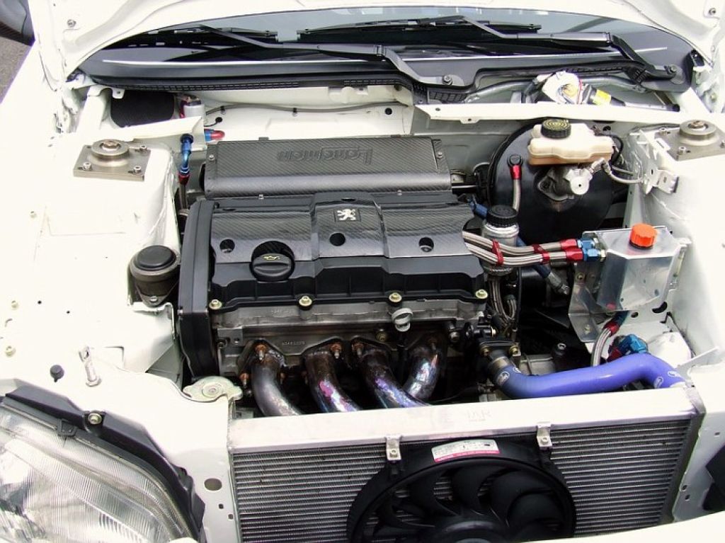 106/Saxo/206 Richard Longman built 208bhp Tu engine | Rally Car Parts ...